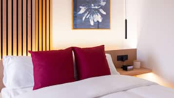 Quarto standard | Roupas de cama premium, frigobar, cofres nos quartos, cortinas blackout