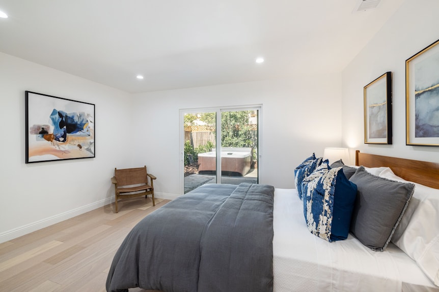 Two Bedroom Home Near Beach (Santa Barbara) - Santa Barbara