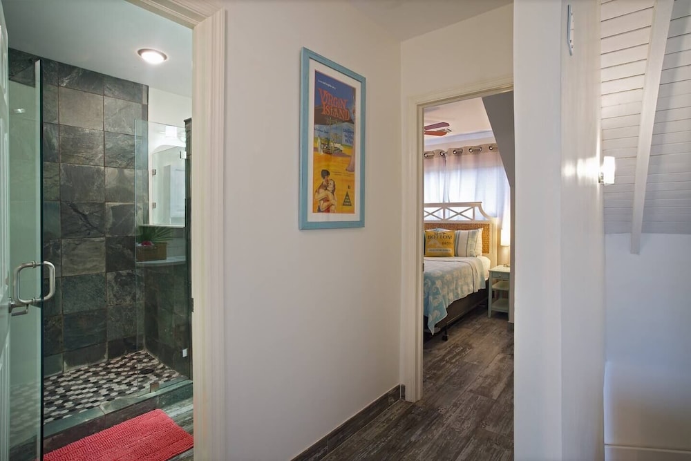Marina View, Walk To Beach & Pool, Sapphire Beach - Saint John