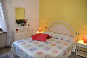 Villa, 4 quartos, fumadores, pátio | 4 quartos 