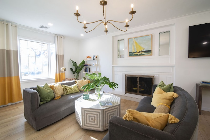 Waterfront Holiday Vacation Villa New England - 2 Min From Ocean W/ Fireplace - Connecticut