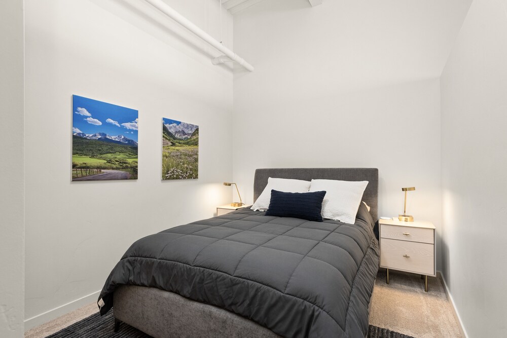 Ideally located, well equipped condo in Basalt's Willits town center ...