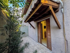 Estúdio, cozinha, vista para o jardim | Terraço/pátio interior