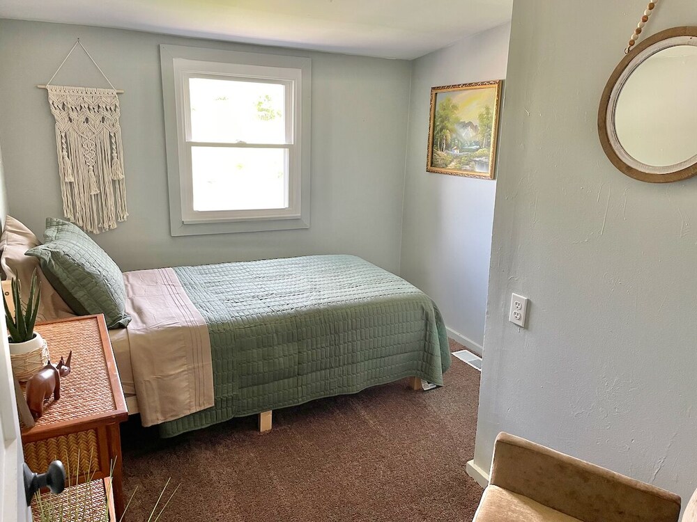 Spacious Cottage #7 @ Chippewa Lake - Litchfield, OH
