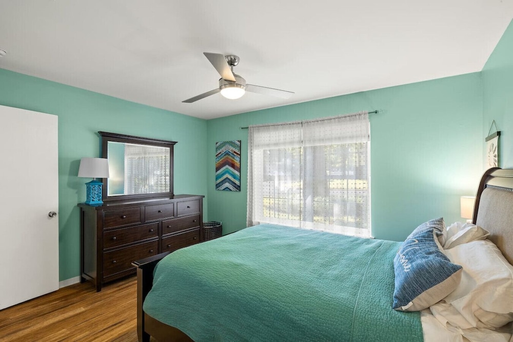 Downtown Austin Bungalow! | Bouldin Acres | Zilker - Austin, TX