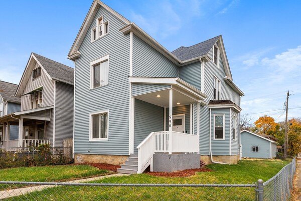 The Gathering Place - Spacious & Stylish- Free 2-car Garage - Center Of Columbus - Ohio