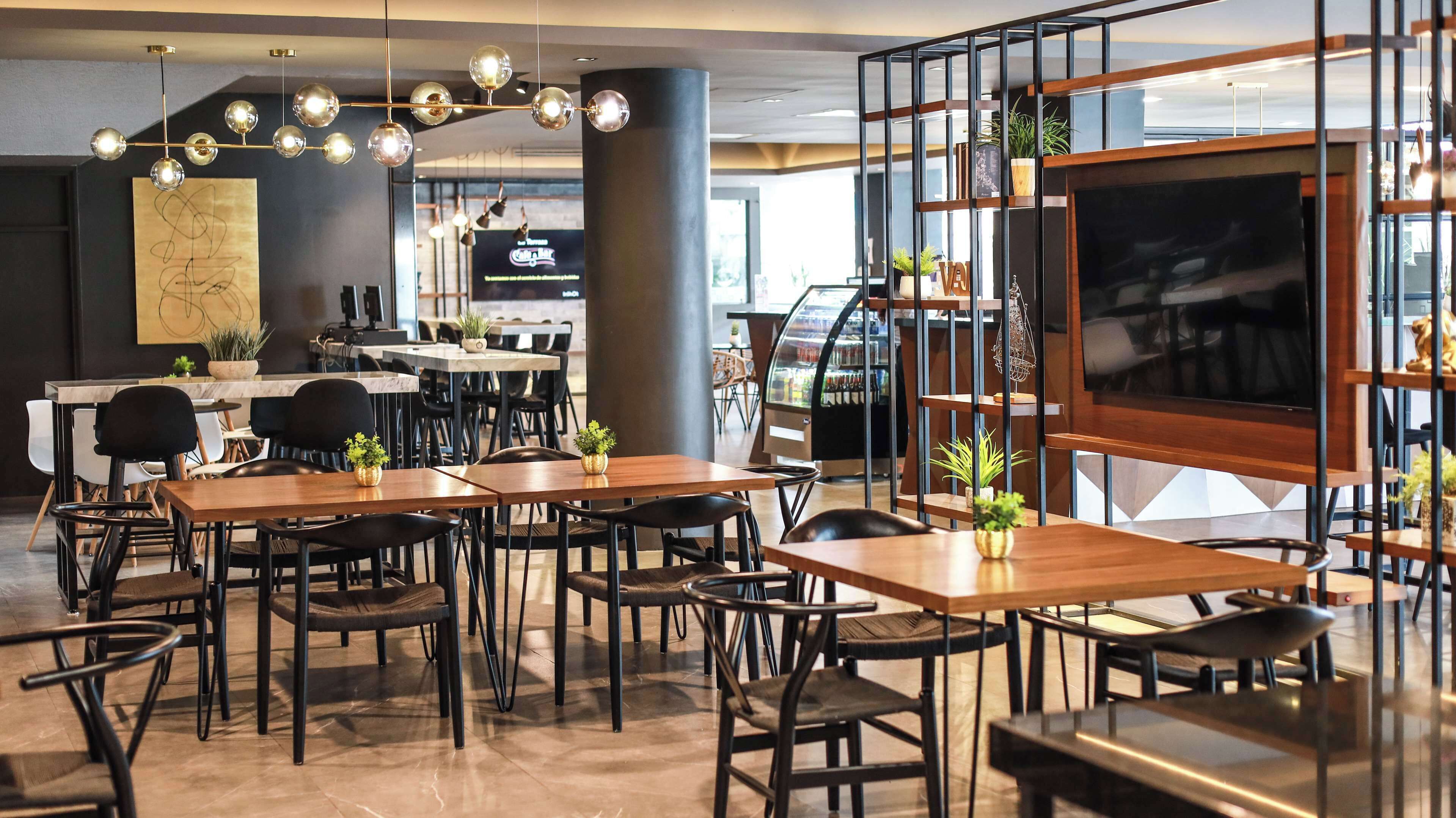 Pequeno-almoço tipo buffet diário incluído 