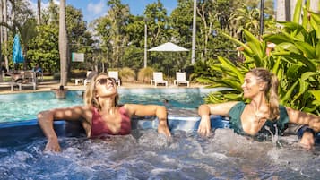 Banheira de hidromassagem exterior