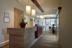 Check-in e check-out automático