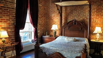 Balcony Queen | Individualmente decorados, individualmente mobiliados, cortinas blackout