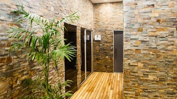 Salas para tratamentos a dois, sauna seca, banho turco/hammam