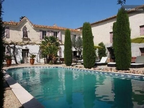 Le Domaine De La Fosse - Arles