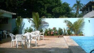 Piscina externa