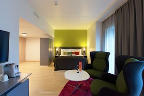 Quarto Familiar, não fumadores | Camas de colchão pillowtop, cofre no quarto, secretária 