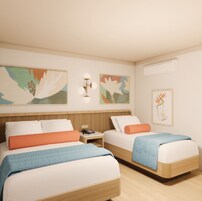 Quarto standard, várias camas (ADA) | Roupas de cama premium, edredons de pluma, cofres nos quartos