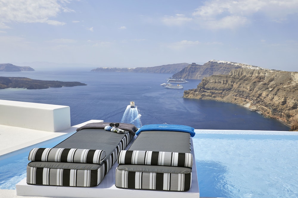 Alti Santorini Suites - Greece