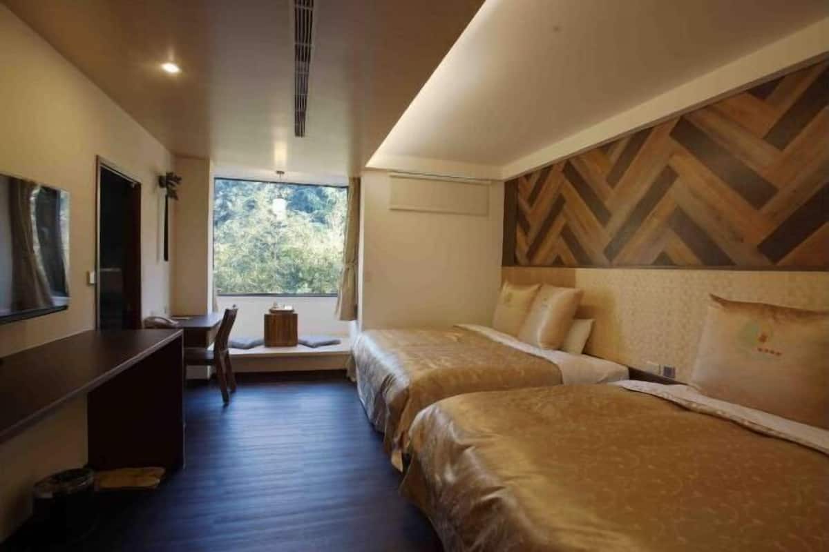 Roupa de alta qualidade, minibar, Wi-fi grátis