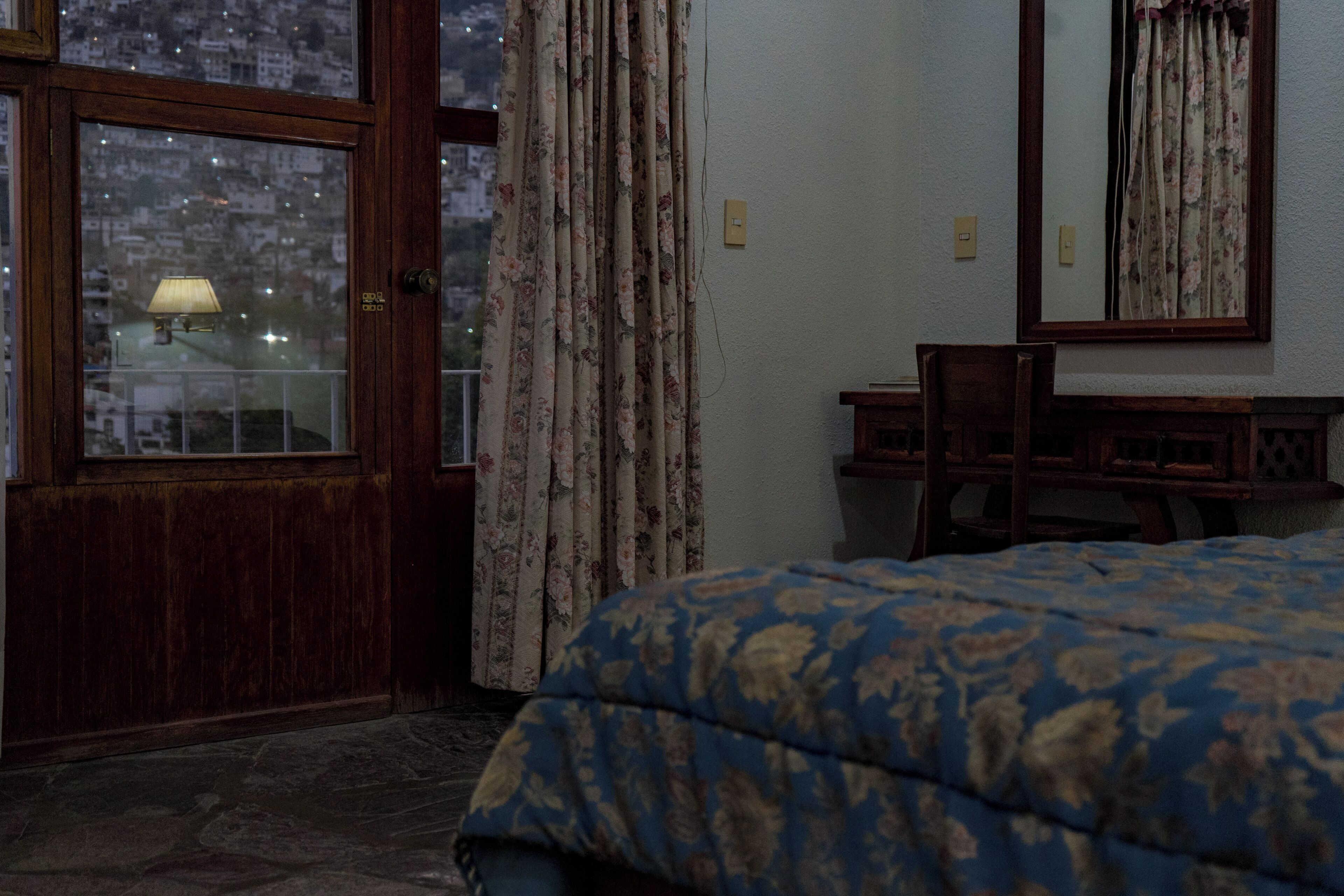Quarto Superior | Cofre no quarto, roupa de cama fornecida 