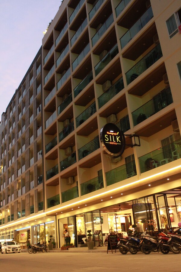 Hemingways Silk Hotel - Patong