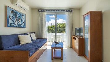 Cofre no quarto, cortinas/cortinados opacos, quartos insonorizados 