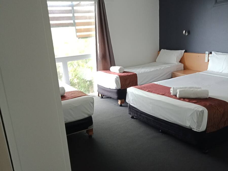 Apartamento Básico, 1 quarto | Ferro/tábua de engomar, Wi-fi grátis, roupa de cama fornecida