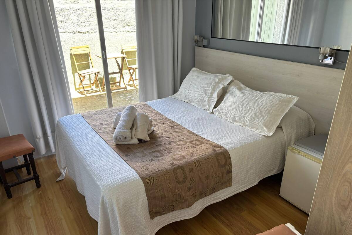 Quarto Duplo Económico | Minibar, Wi-fi grátis