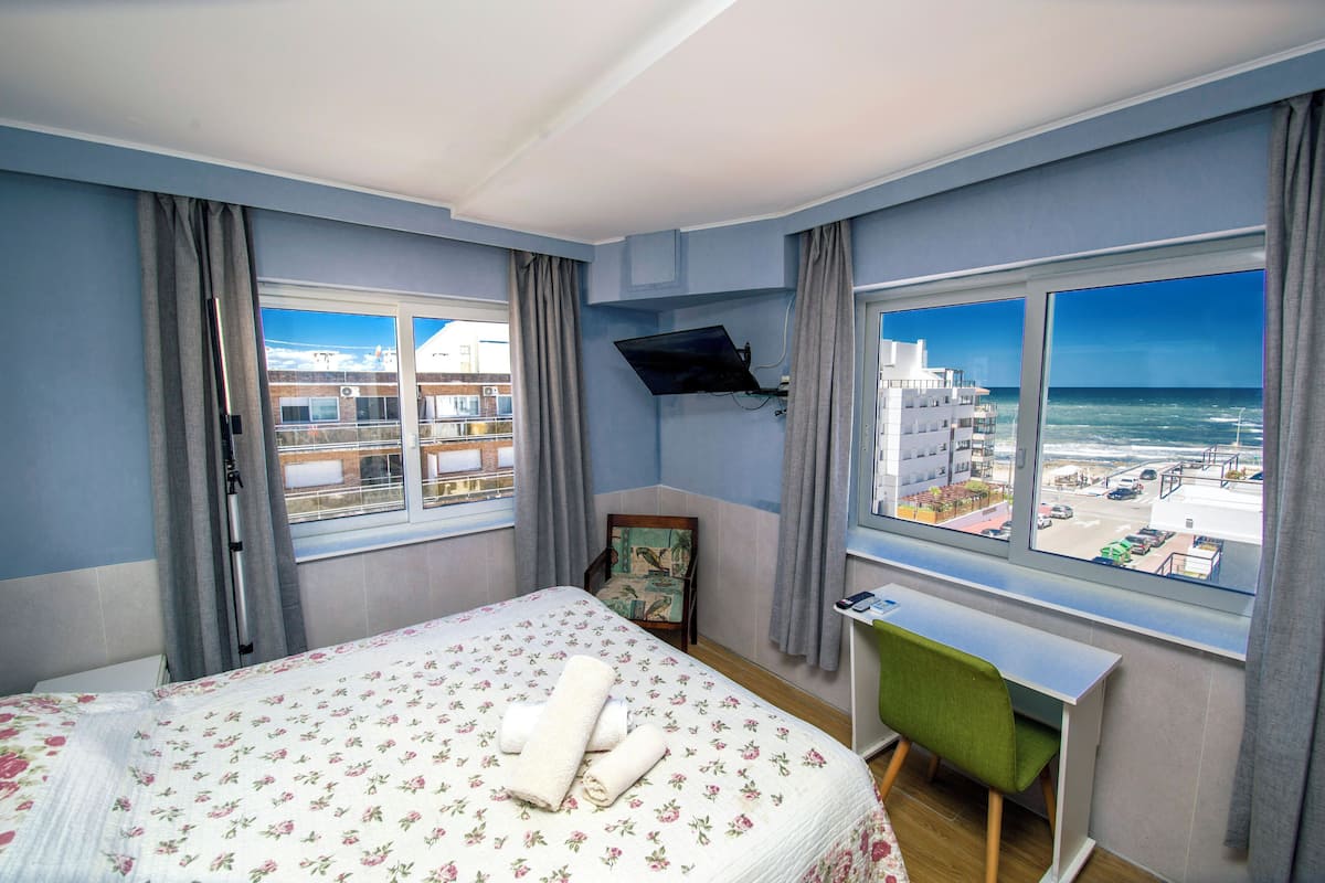 Quarto Duplo Superior | Minibar, Wi-fi grátis