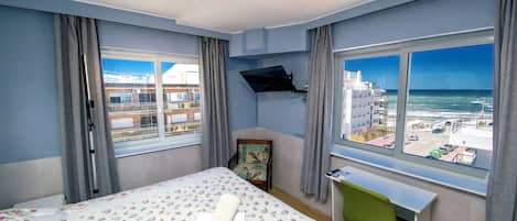 Quarto Duplo Superior | Minibar, Wi-fi grátis