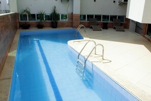 Piscina externa