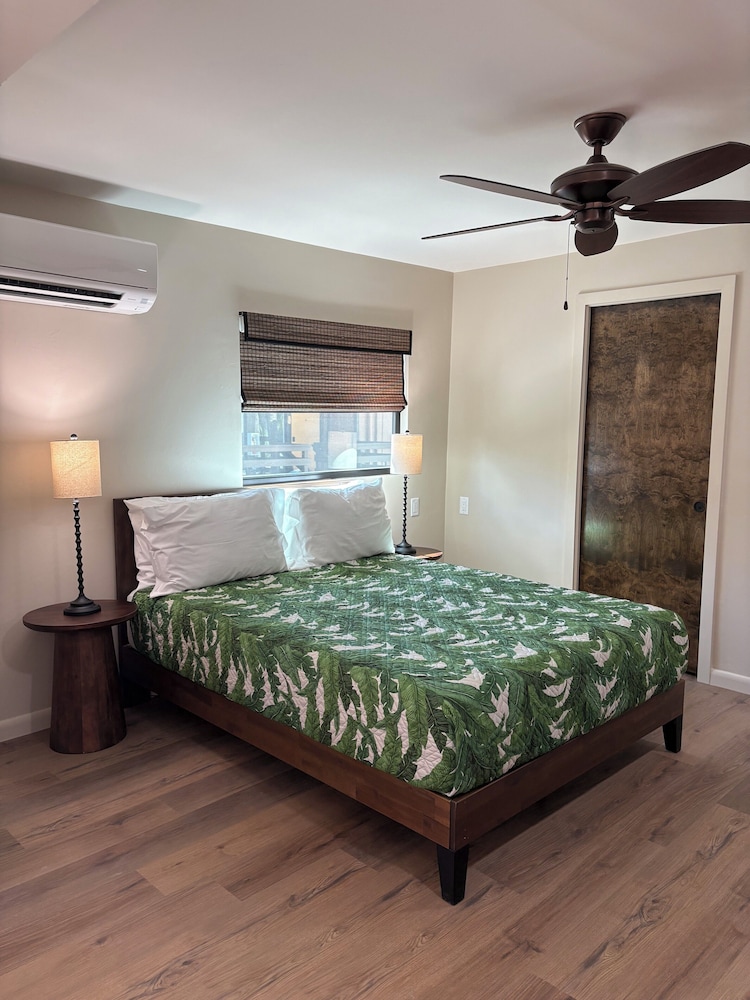 Kona Kai Motel - Sanibel Island, FL