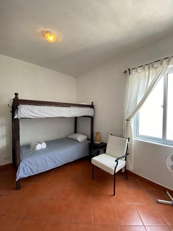 Mikaso Hotel - San Pedro La Laguna