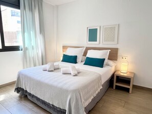 Apartamento (Duplex) | Cofres nos quartos, ferros/tábuas de passar roupa, berços grátis