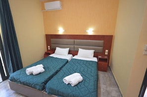 Apartamento (for 2) | Cortinas/cortinados opacos, quartos insonorizados 