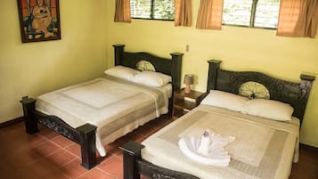 Quarto Quádruplo Standard | Quartos insonorizados, Wi-fi grátis, roupa de cama fornecida
