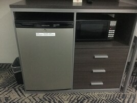 Quarto, 2 camas de casal, não fumadores | Secretária, ferro/tábua de engomar, Wi-fi grátis 