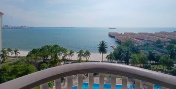 Apartamento Familiar, 3 quartos, vista para o mar | Vista para a praia ou o mar