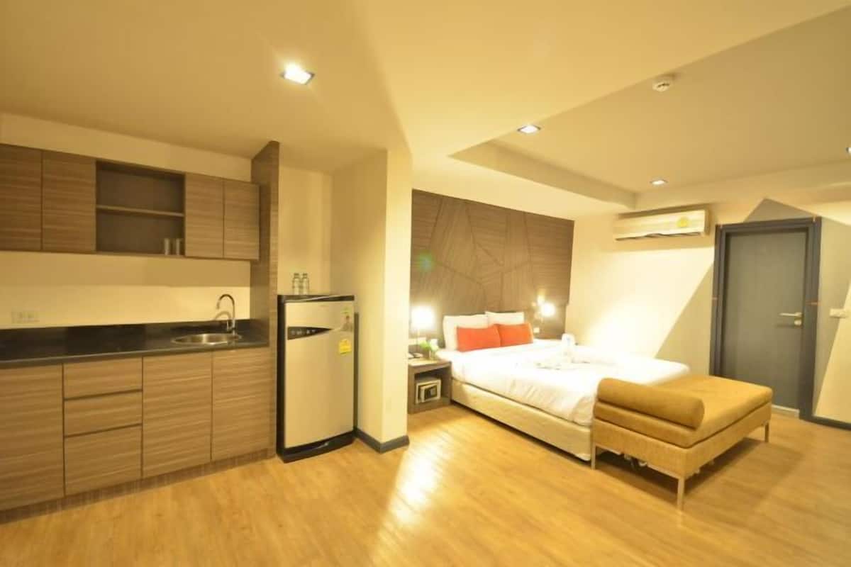 Cofre com capacidade para portátil, cortinas/cortinados opacos