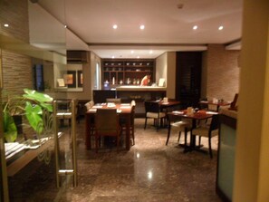 Pequenos-almoços, almoços e jantares servidos 