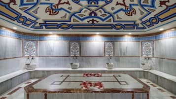 Sauna seca, banheira de hidromassagem, banho turco/hammam