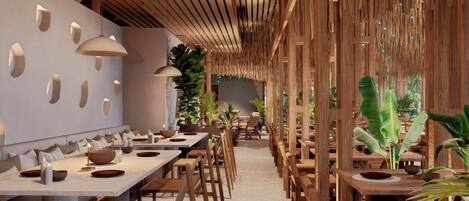 Restaurante com mesas e cadeiras de madeira, teto alto com ripas de madeira e parede com iluminação embutida.