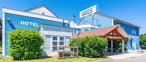 Fachada da propriedade