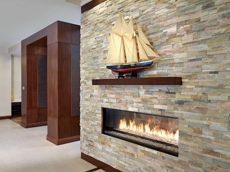 Lobby. Homewood Suites by Hilton Halifax-Downtown