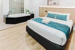 Quarto luxo | Roupas de cama premium, individualmente decorados