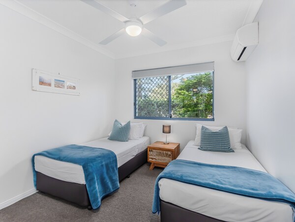 Bella Mare Beachside Apartments - Queensland