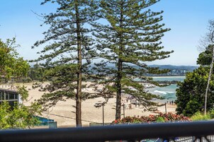 Villa, 2 quartos (Premium, Garden/River View) | Vista do quarto