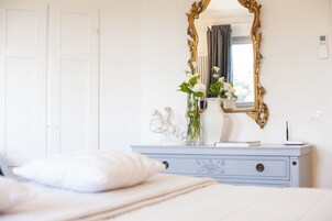 Quarto casal ou duplo (Elegant) | Escrivaninha, Wi-Fi de cortesia, roupa de cama