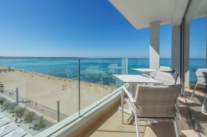 Cobertura luxo, 2 quartos, banheira de imersão, vista para o mar | Sacada
