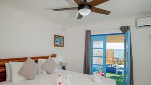 Standard Room, Ocean View, 1 King Bed | Roupa de alta qualidade, cofre no quarto, quartos insonorizados