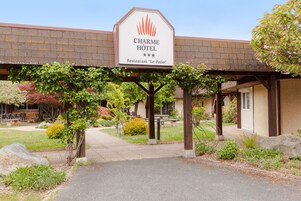 Fachada da propriedade