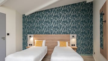 Quarto duplo superior | Escrivaninha, espaço de trabalho para notebook, quartos à prova de som